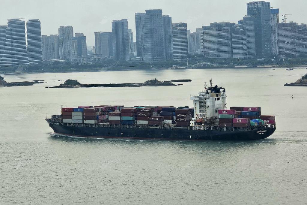 SEASPAN YINGKOU, Container ship - Current position, specs & port calls ...